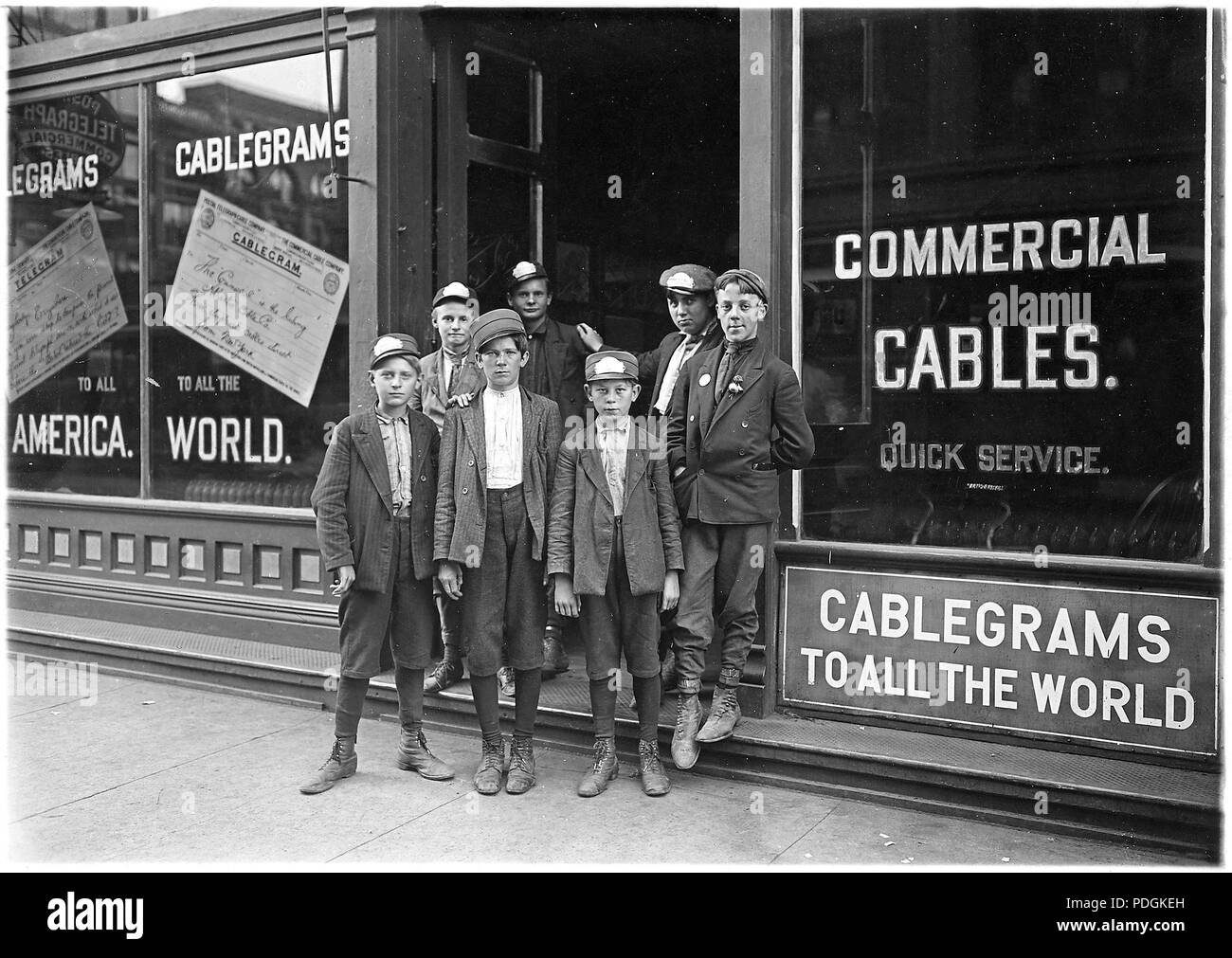 1910s telegraph messenger hi-res stock photography and images - Alamy