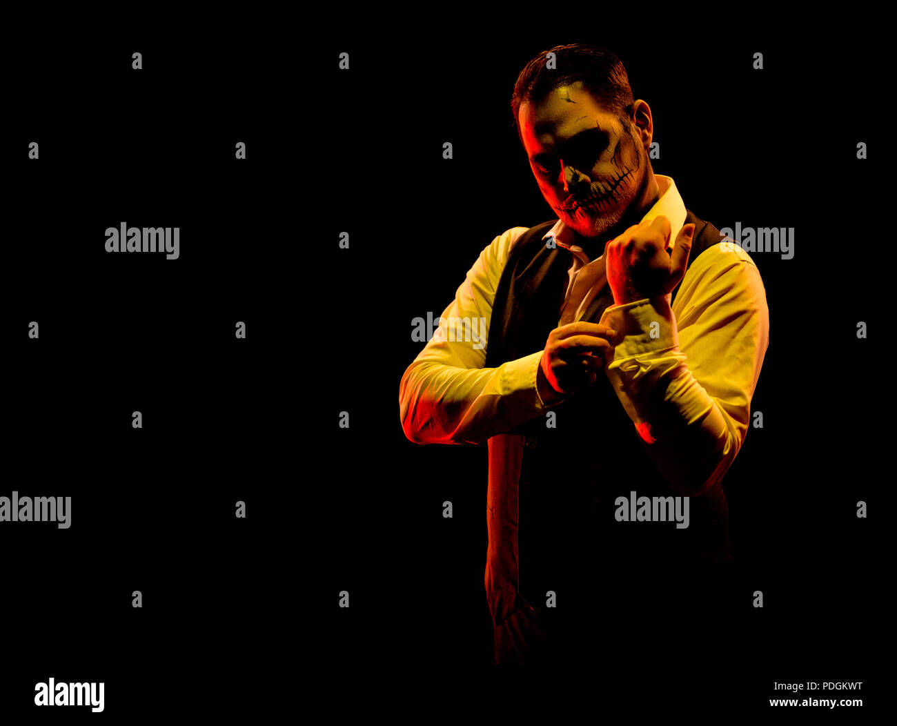 Horror lighting hi-res stock photography and images - Alamy