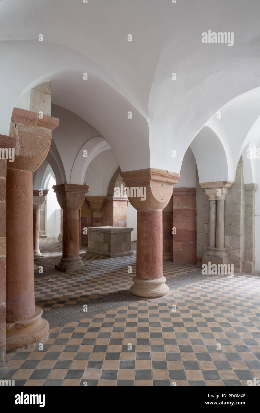 Krypta hi-res stock photography and images - Alamy