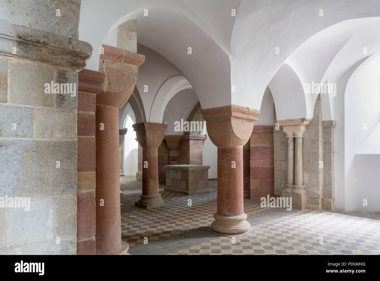 Krypta hi-res stock photography and images - Alamy