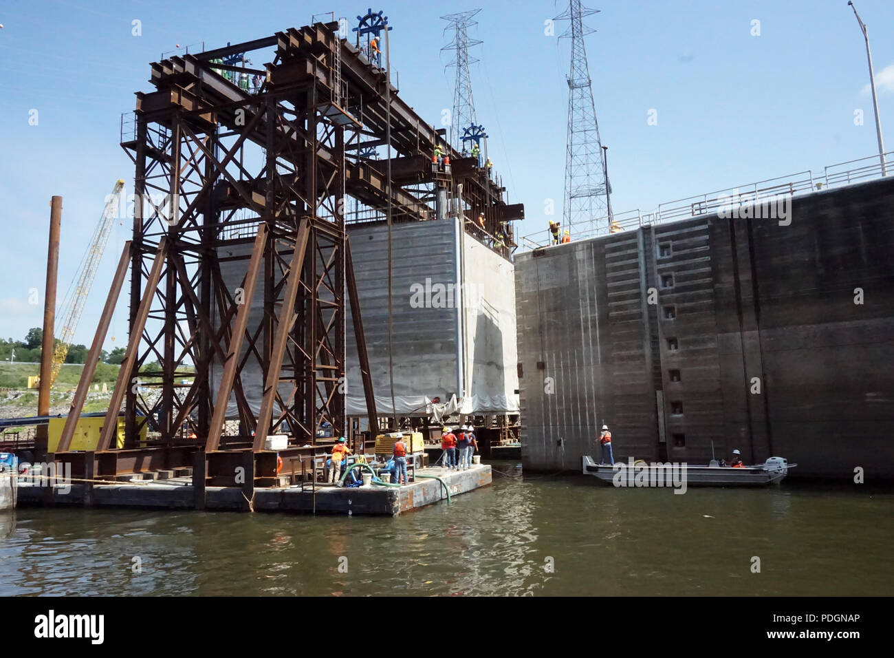The U.S. Army Corps of Engineers Nashville District and its contractor ...