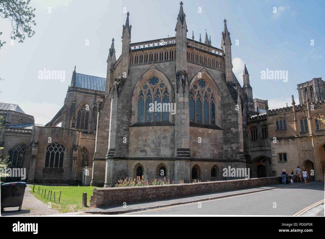 Wells cathedral chapter house stone hi-res stock photography and images ...