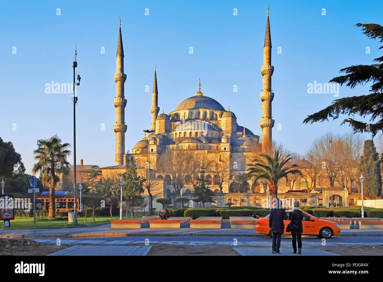 Sunbeam mosque hi-res stock photography and images - Alamy