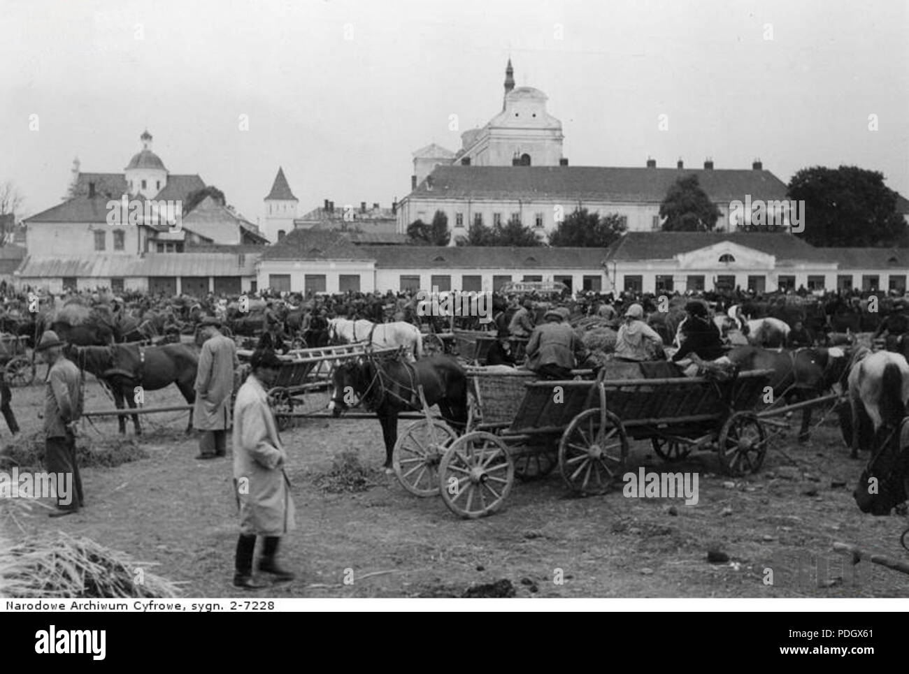 1940s market hi-res stock photography and images - Alamy