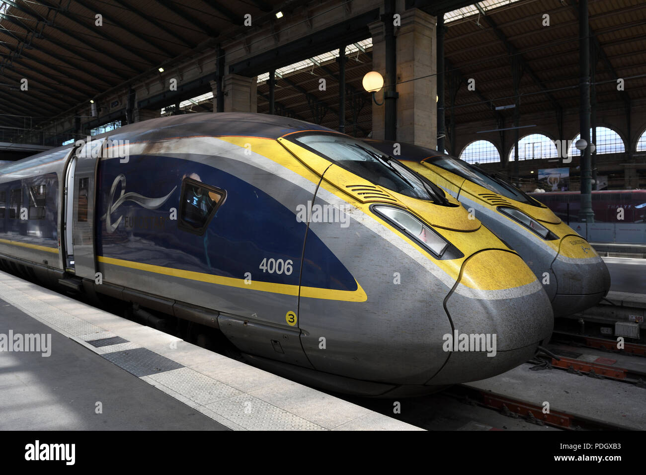 Eurostar e320 hi-res stock photography and images - Alamy