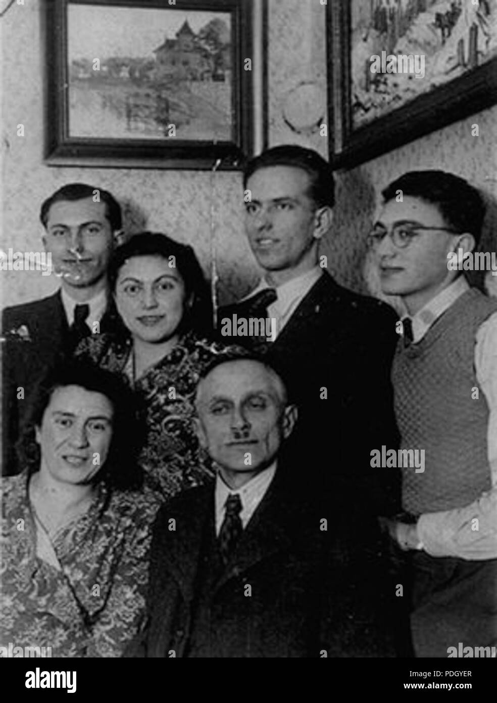 Family history image hi-res stock photography and images - Alamy
