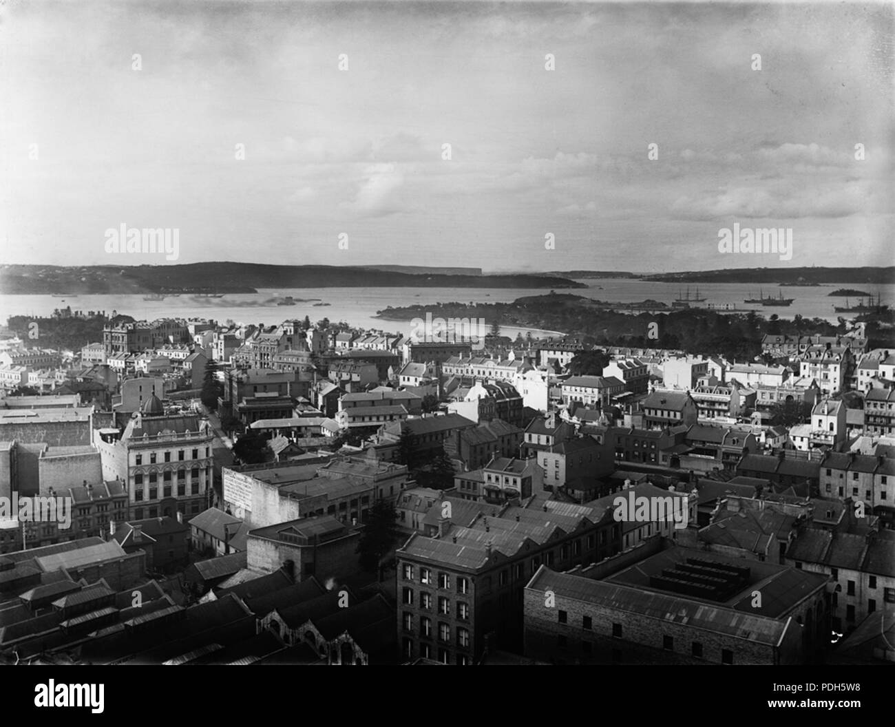 Looking ne Black and White Stock Photos & Images - Alamy