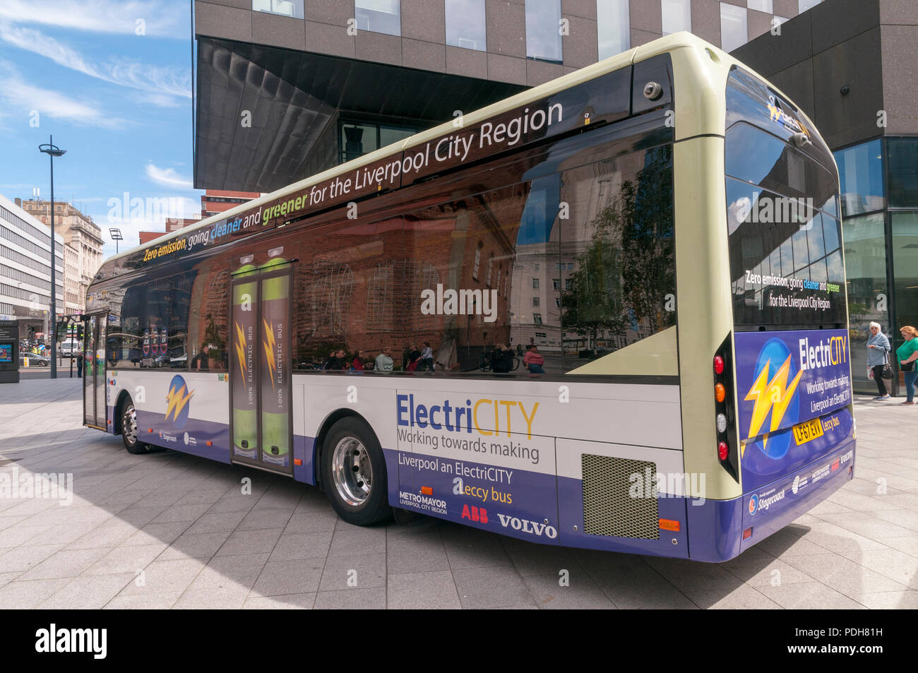 Stagecoach electric bus hi-res stock photography and images - Alamy