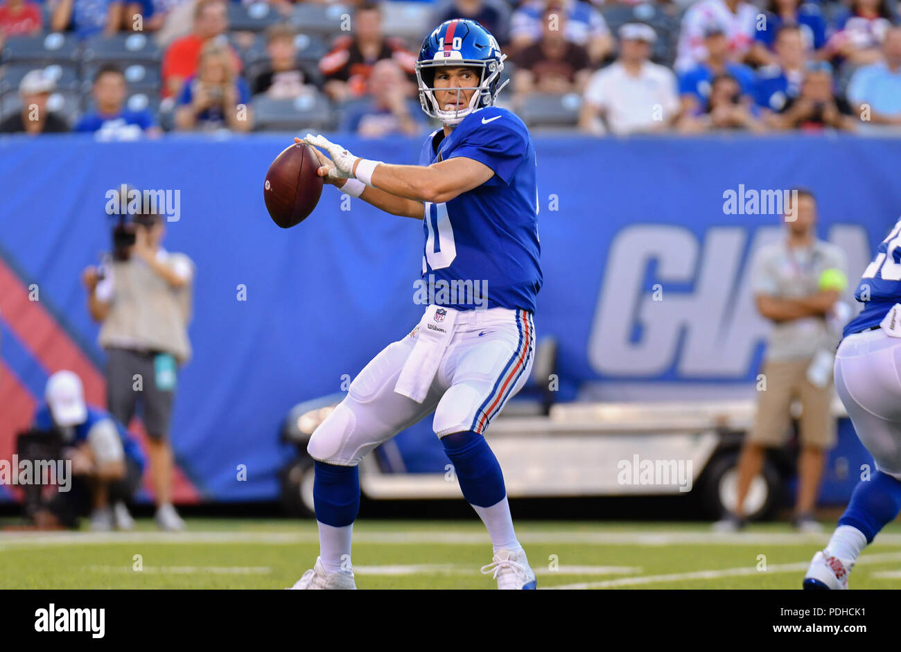East Rutherford, USA. August 9, 2018: Eli Manning (10) of the New York ...