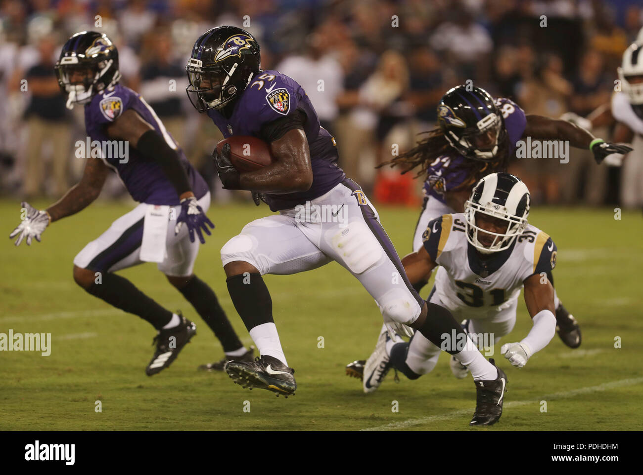 Gus edwards ravens hi-res stock photography and images - Alamy