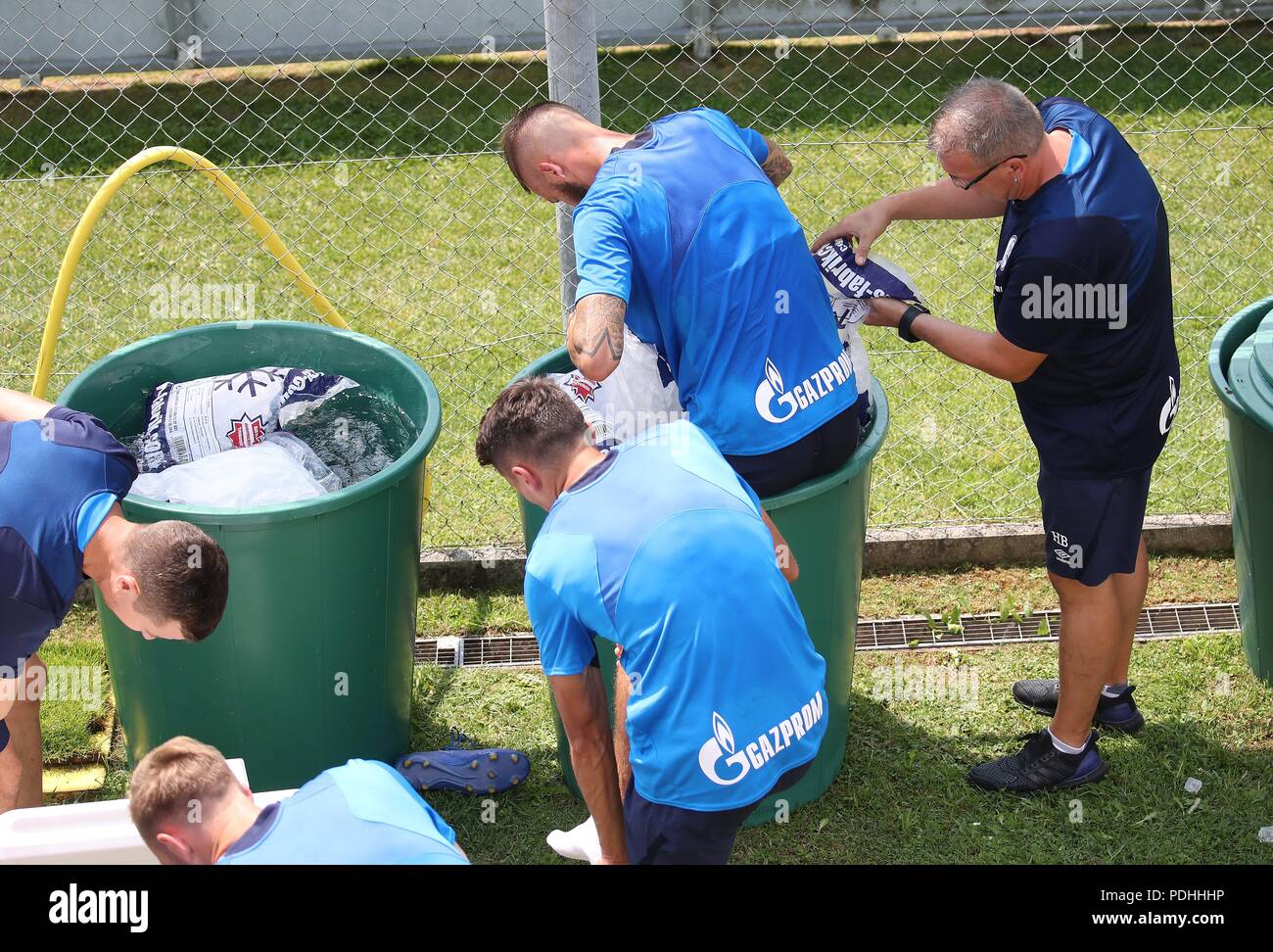 Football ice bath hi-res stock photography and images - Alamy