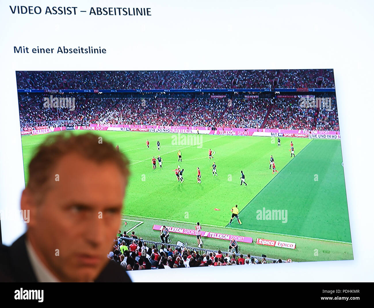 Var offside line hi-res stock photography and images - Alamy