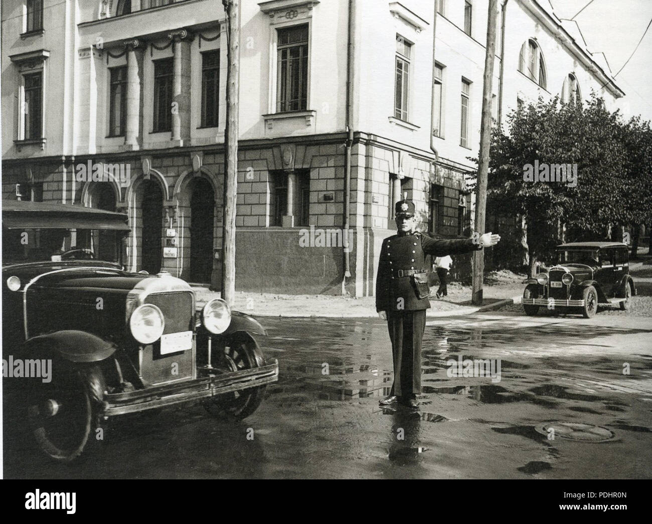 1930s police uniform hi-res stock photography and images - Alamy