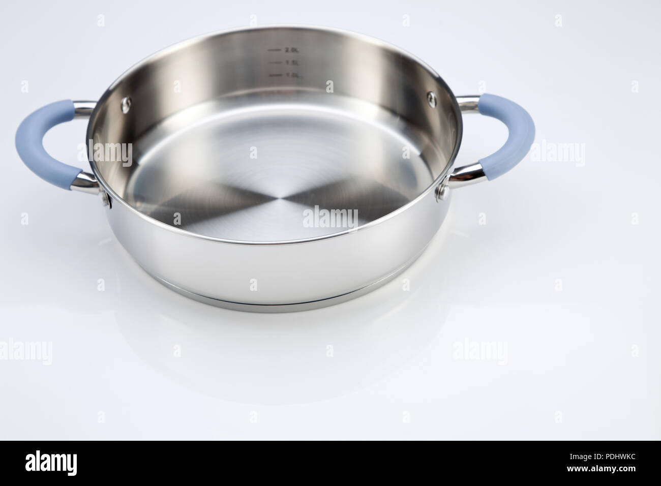 empty cooking pot on the white background Stock Photo - Alamy