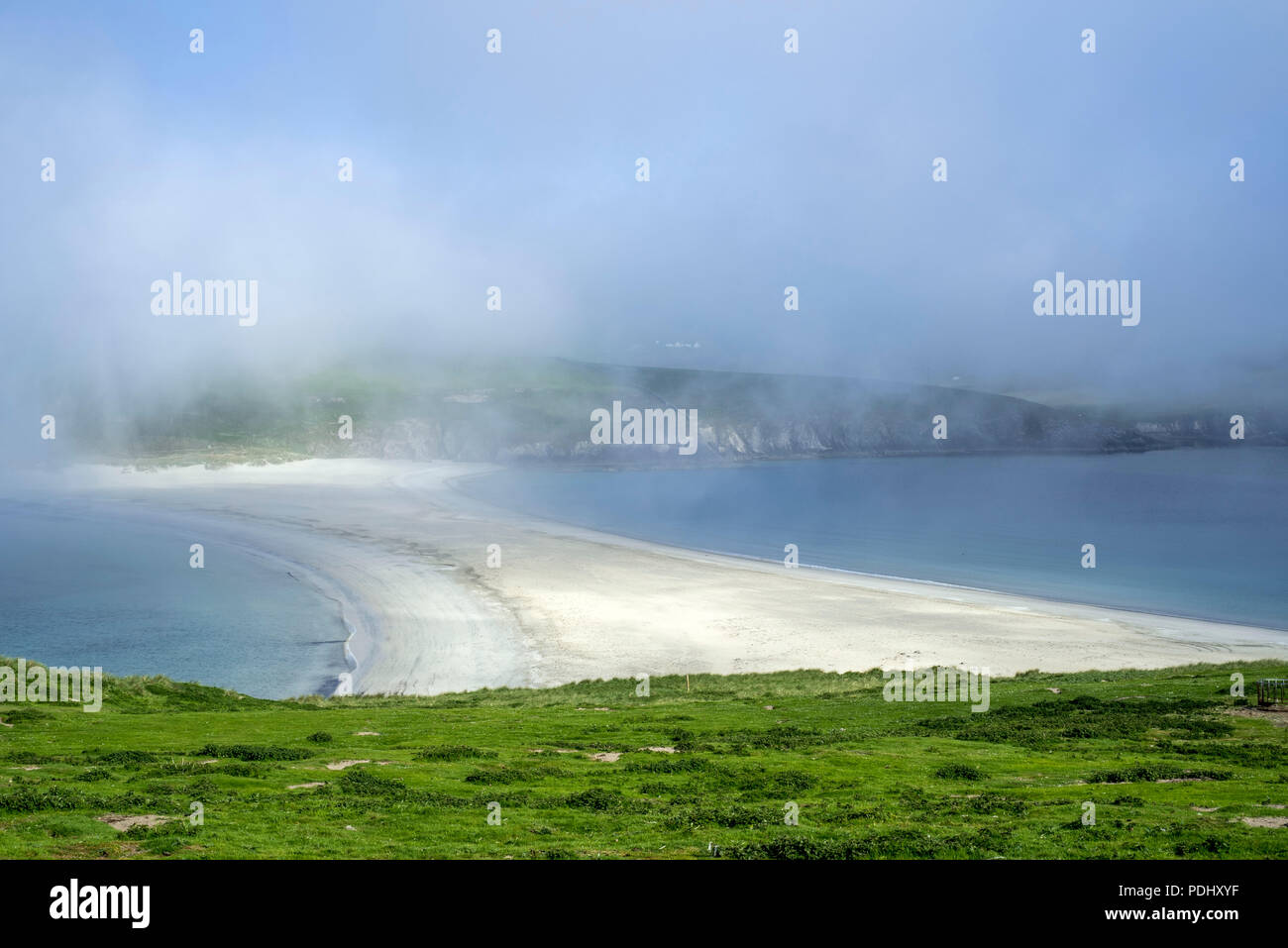 View over sandbar in the mist from St Ninian's Isle, largest tombolo in ...