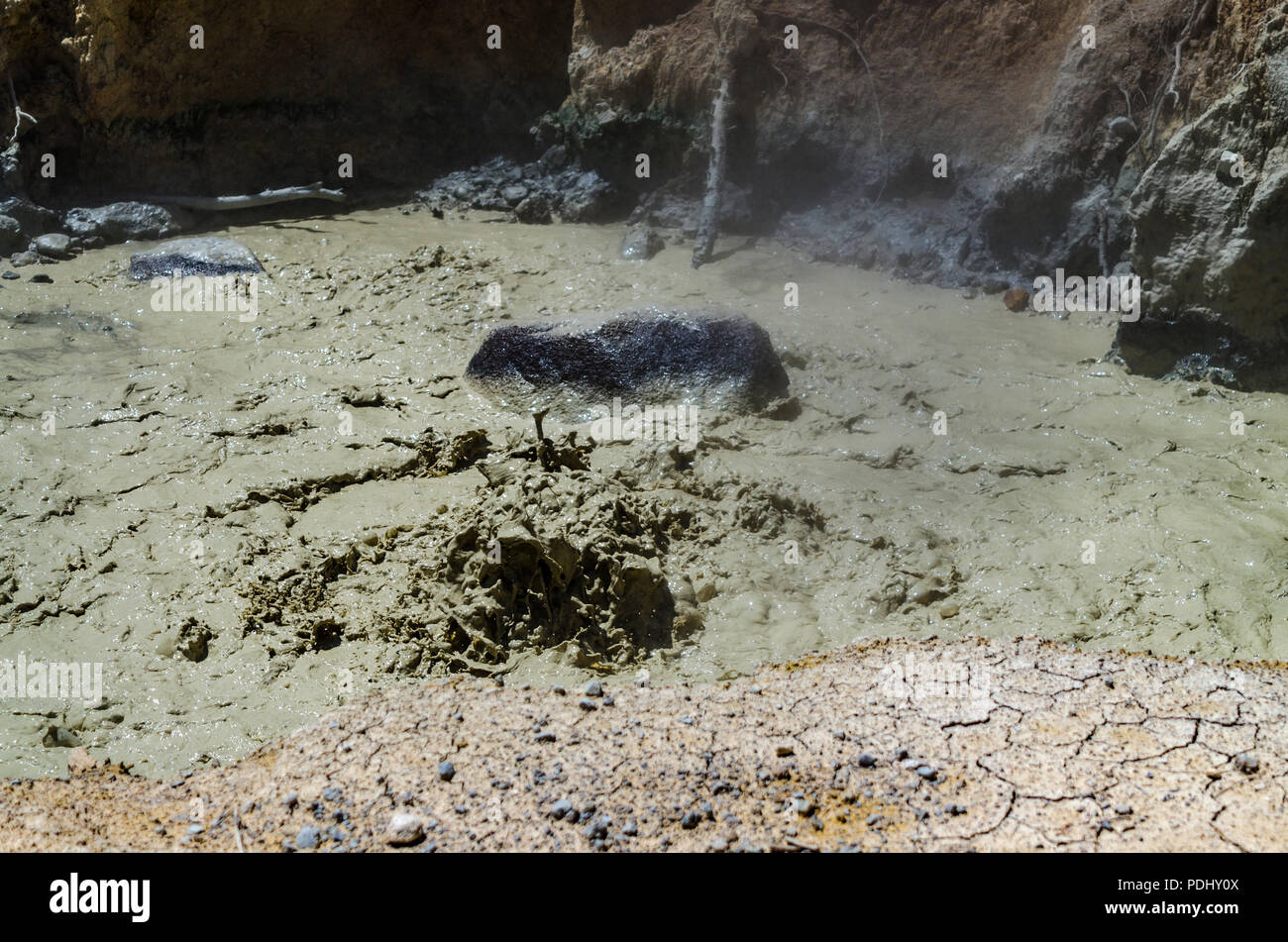 Sulfur works hi-res stock photography and images - Alamy