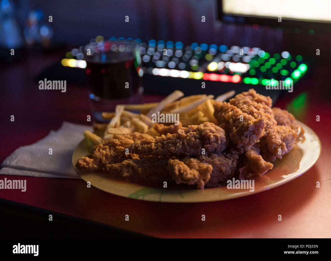 Kfc night hi-res stock photography and images - Alamy