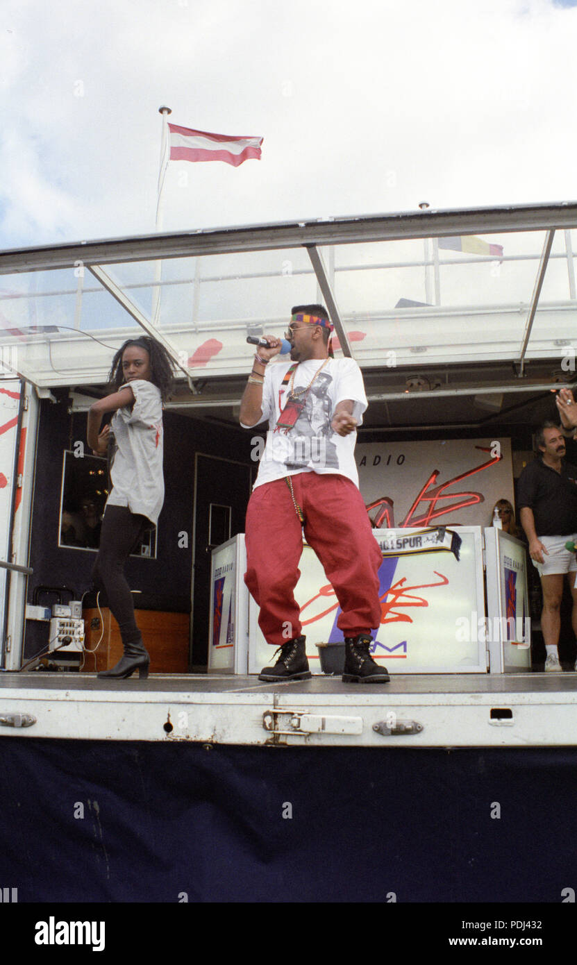 Apache indian singer hi-res stock photography and images - Alamy