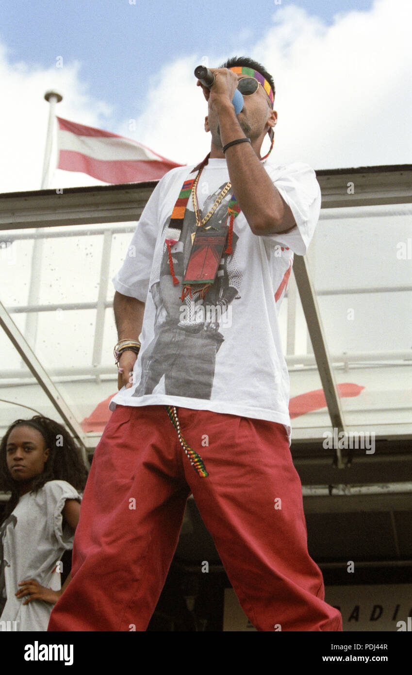 Apache indian singer hi-res stock photography and images - Alamy