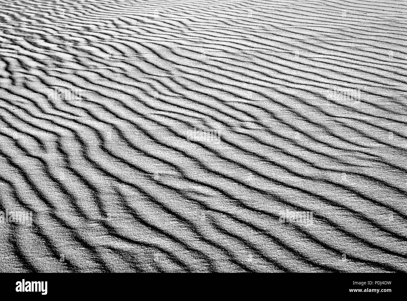 Sand prints low angle hi-res stock photography and images - Alamy