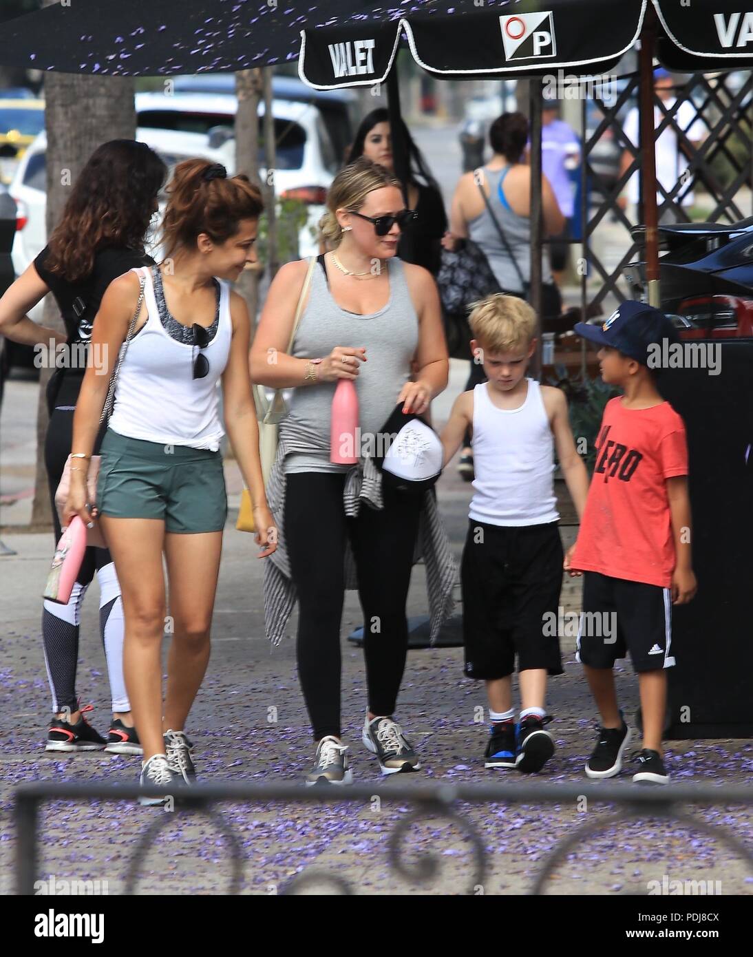 Hilary Duff and son Luca have breakfast with friends in Sherman Oaks ...