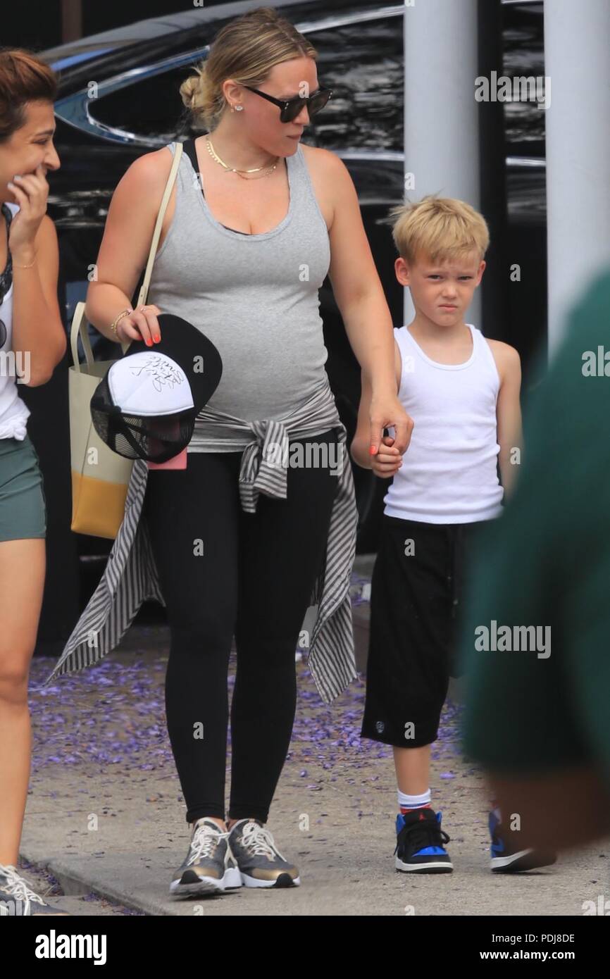 Hilary Duff and son Luca have breakfast with friends in Sherman Oaks ...