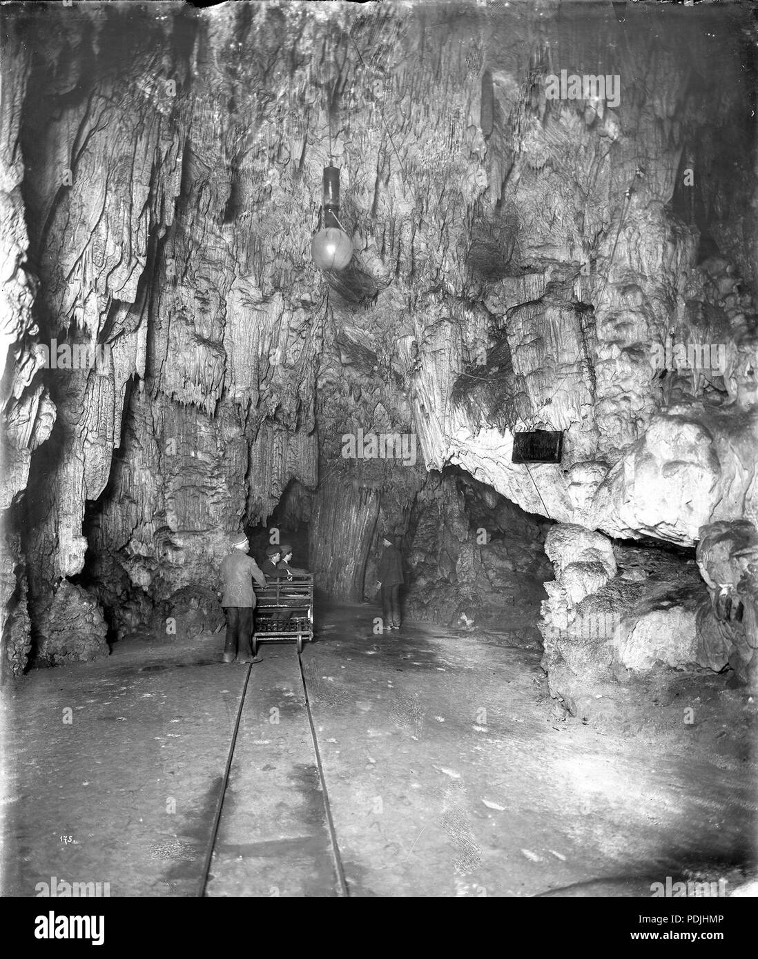 Postojnska caves hi-res stock photography and images - Alamy