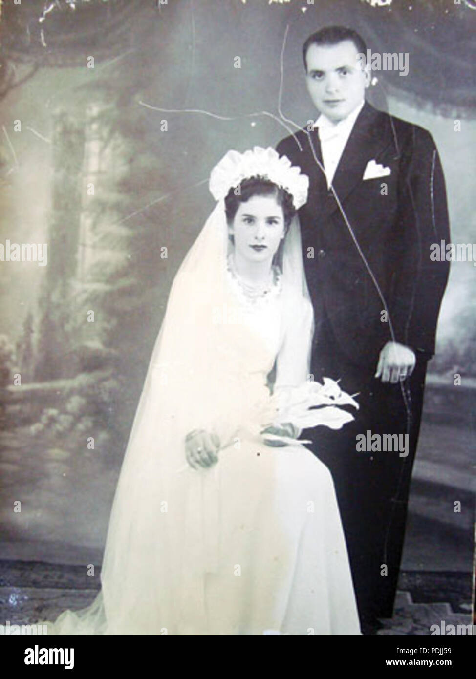 Turkish groom and bride hi-res stock photography and images - Alamy