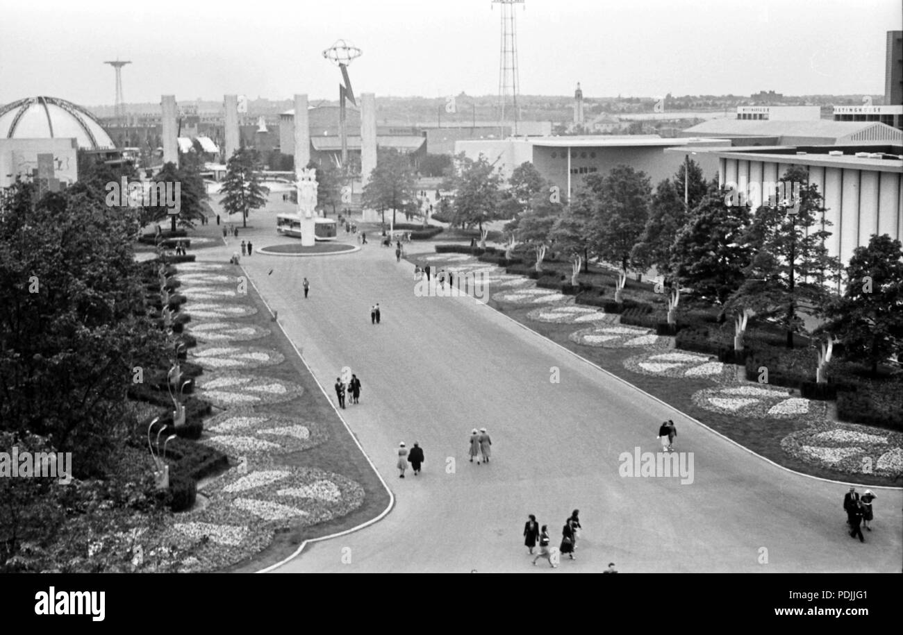 City life new york Black and White Stock Photos & Images - Alamy