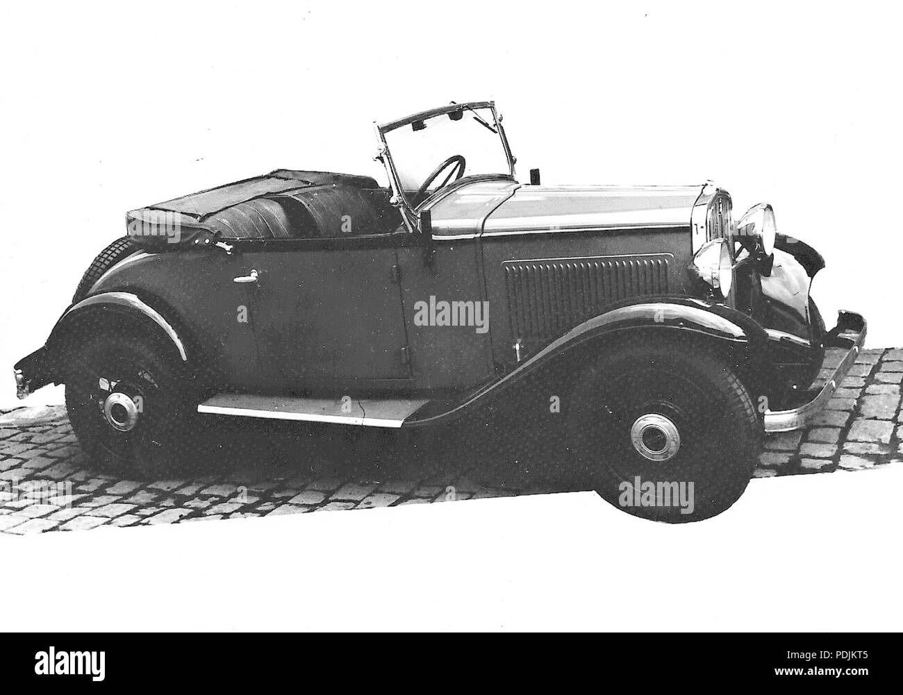 1932 roadster hi-res stock photography and images - Alamy