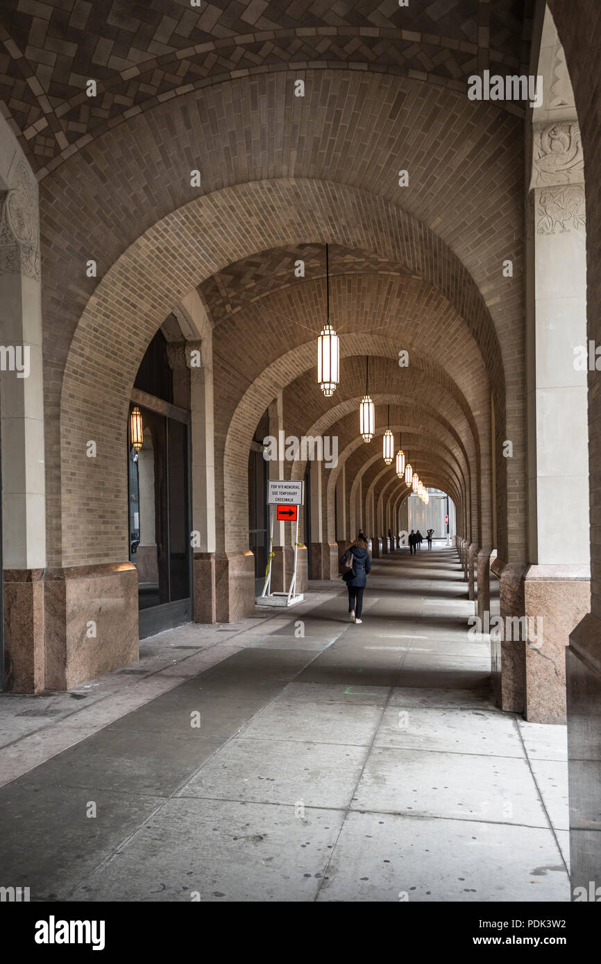 Urban walkway in New York Stock Photo - Alamy