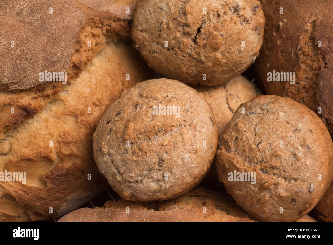 Whole wheat bread texture hi-res stock photography and images - Alamy