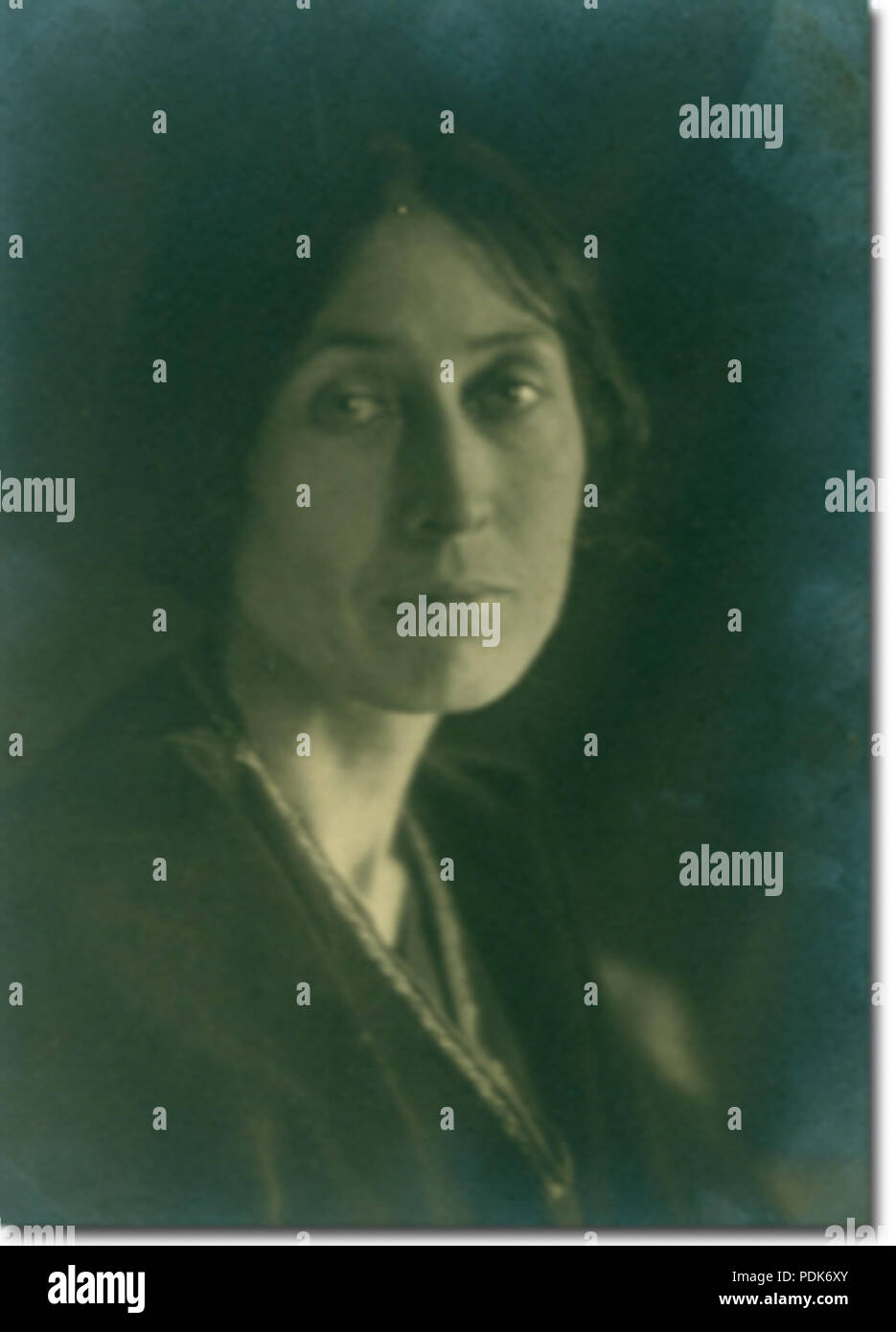 211 Lola Ridge Stock Photo - Alamy