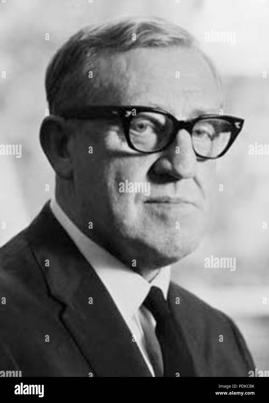 15 Arthur Calwell 1966 Stock Photo - Alamy