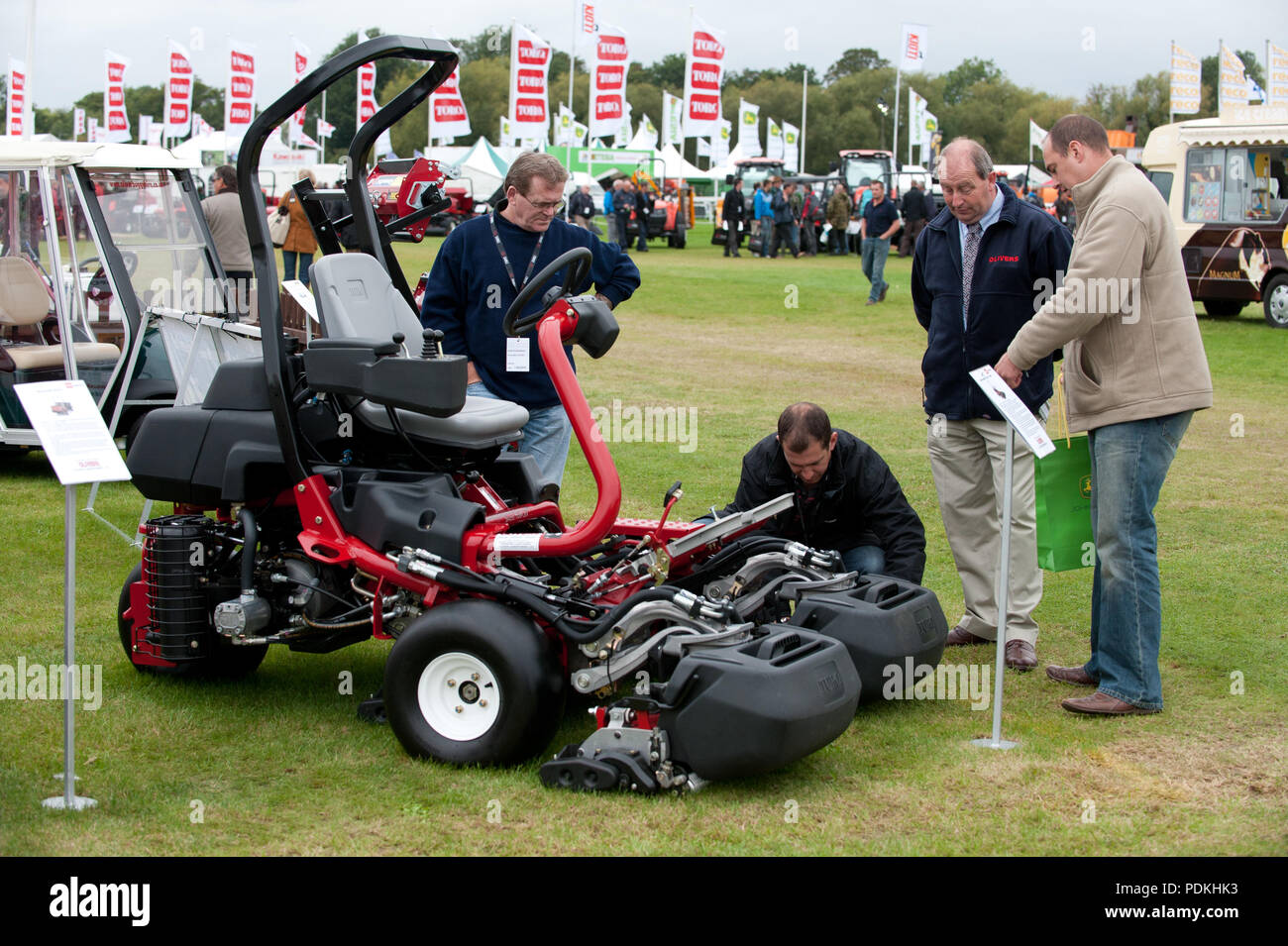 Reel mower hi-res stock photography and images - Alamy