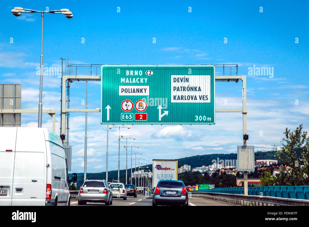 Freeway board signs hi-res stock photography and images - Alamy
