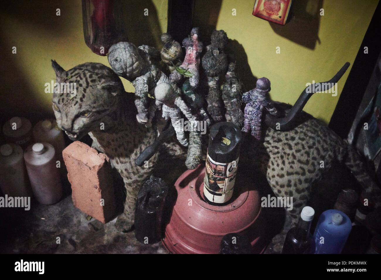 Santa muerte catemaco hi-res stock photography and images - Alamy