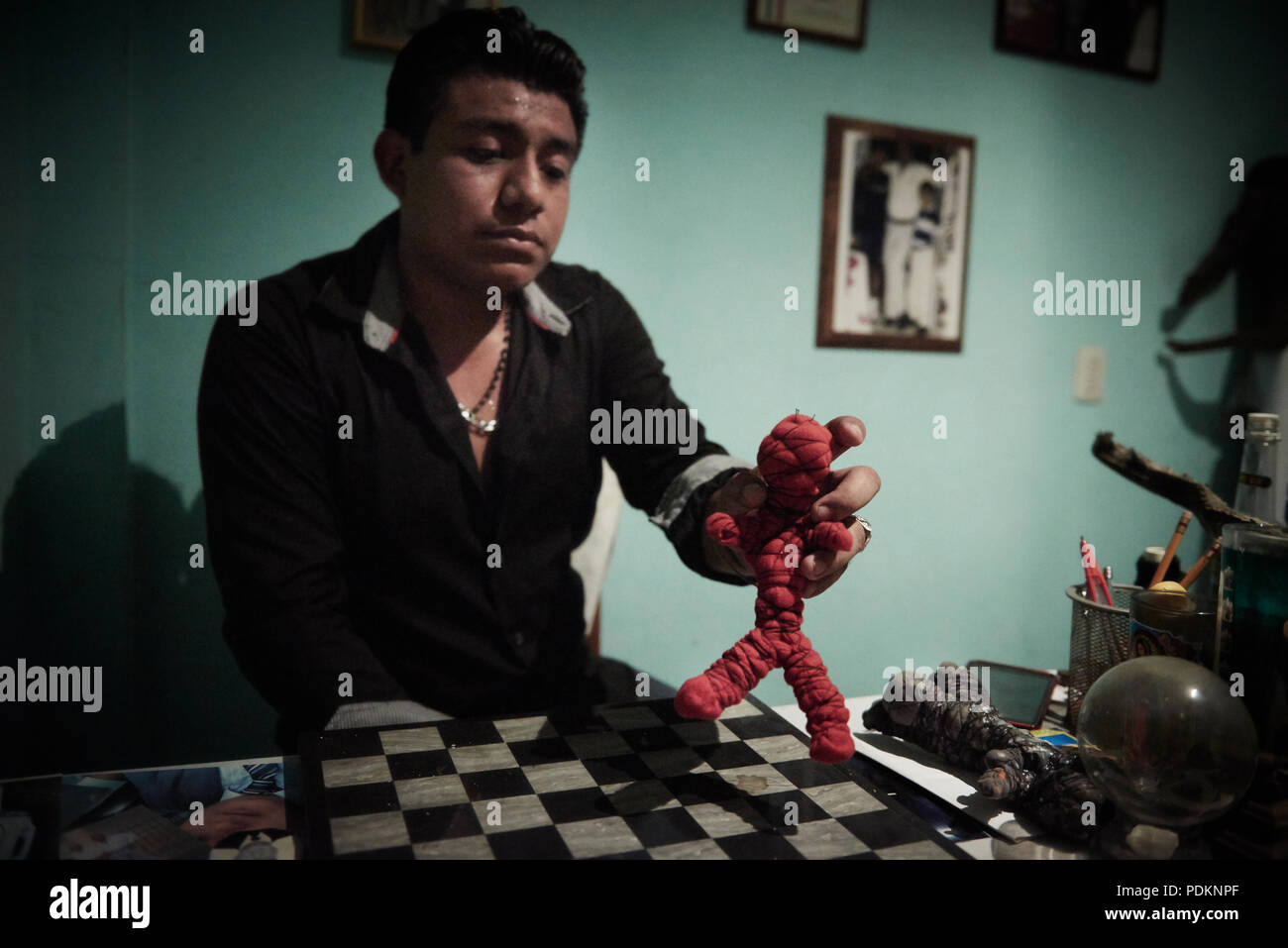 Magician doctors hi-res stock photography and images - Alamy