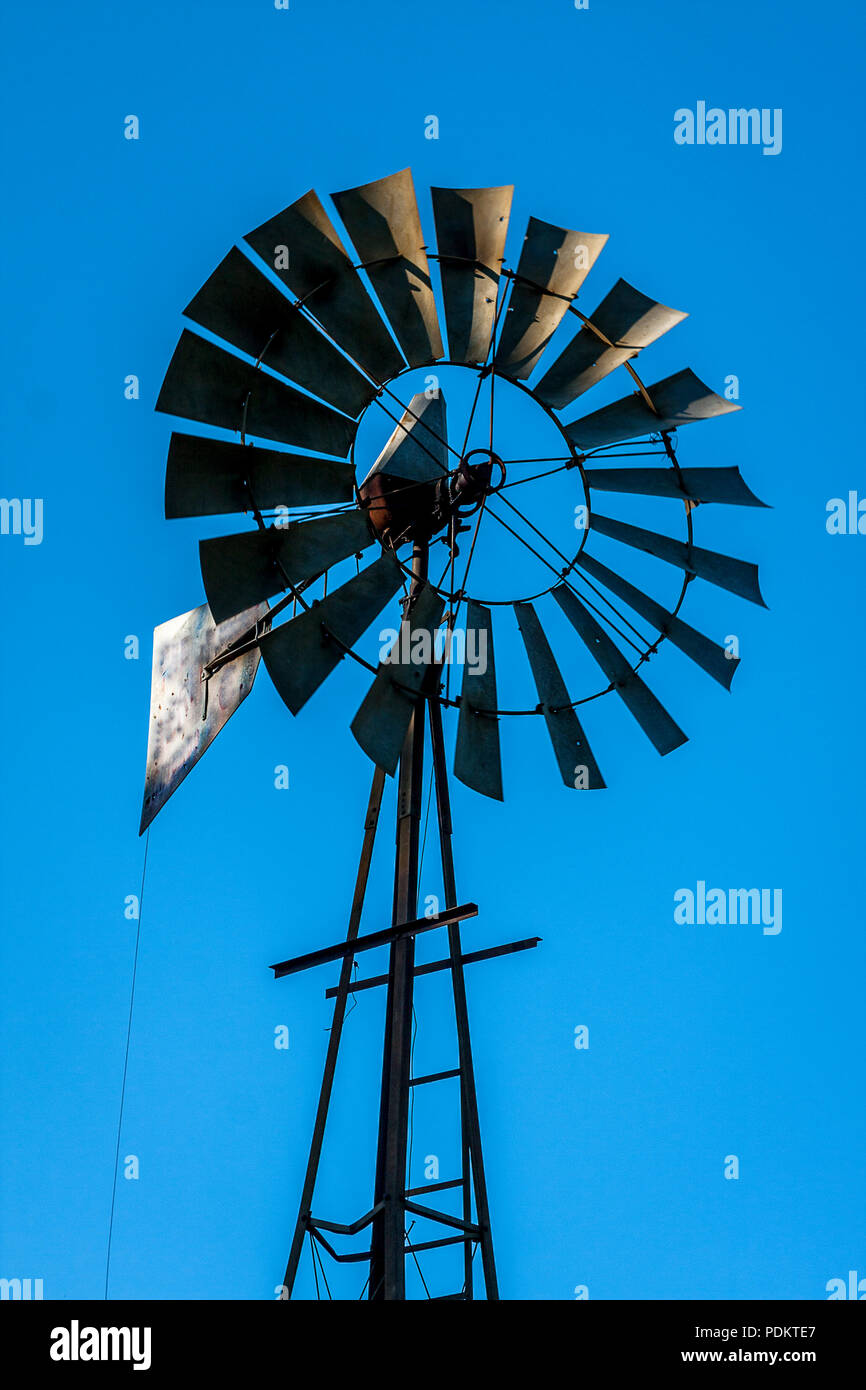 Windmill pump water well hi-res stock photography and images - Alamy