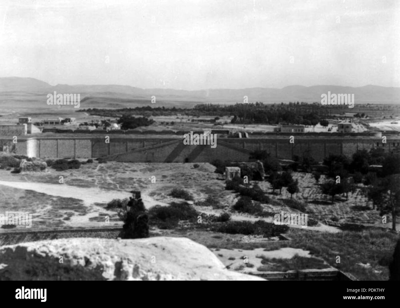 Coast city Black and White Stock Photos & Images - Alamy