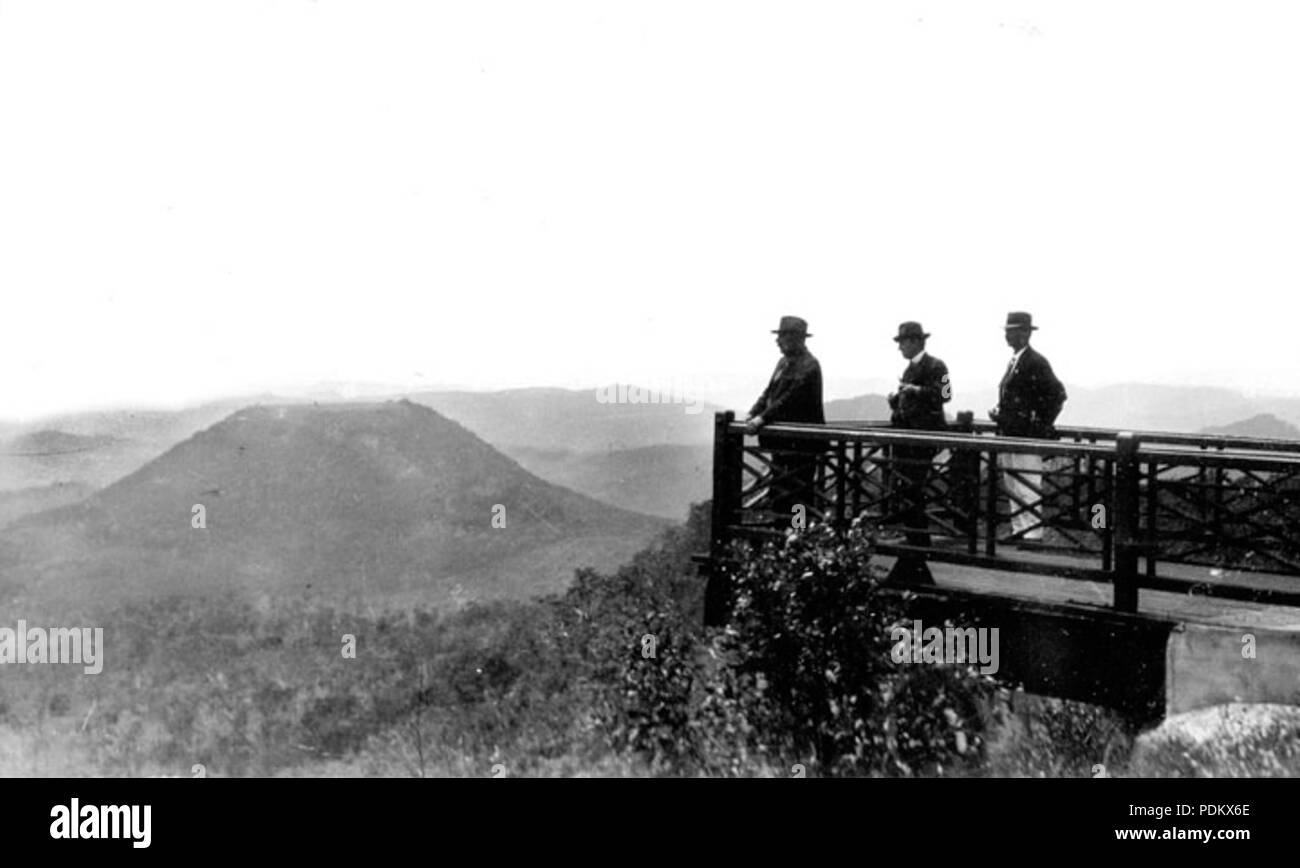 Toowoomba range Black and White Stock Photos & Images - Alamy
