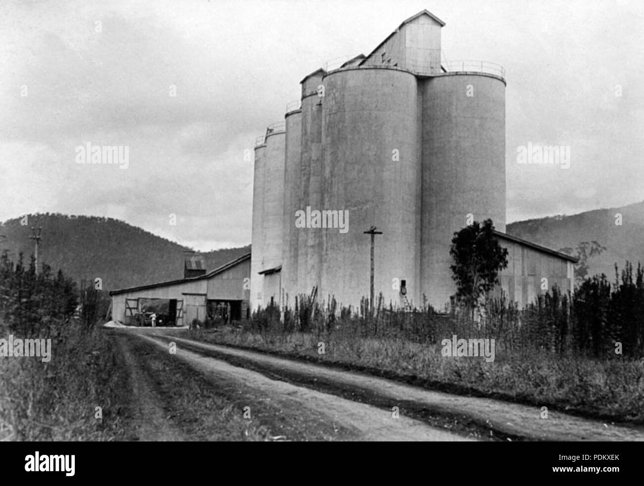 Maize silos hi-res stock photography and images - Alamy