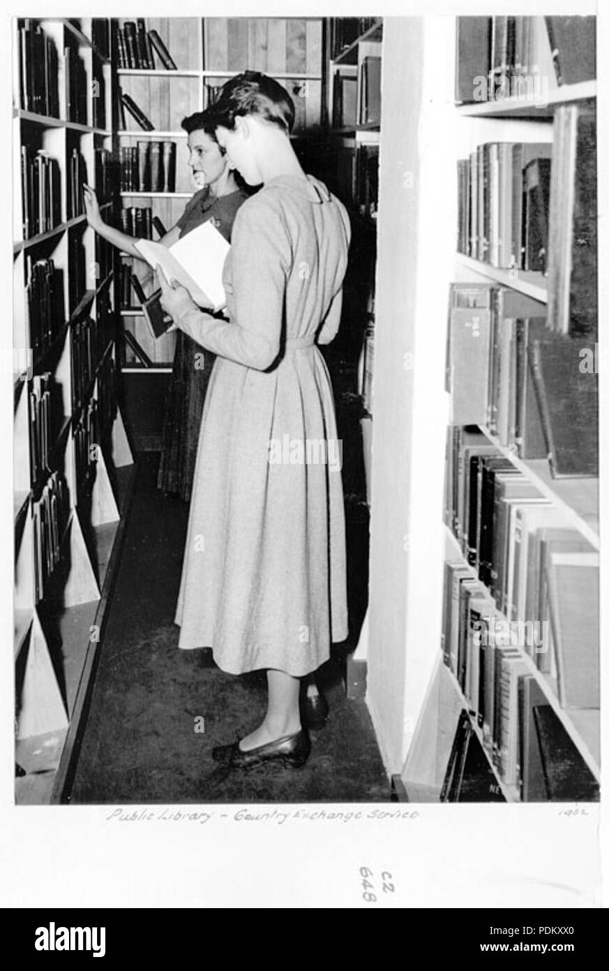1950s libraries hi-res stock photography and images - Alamy