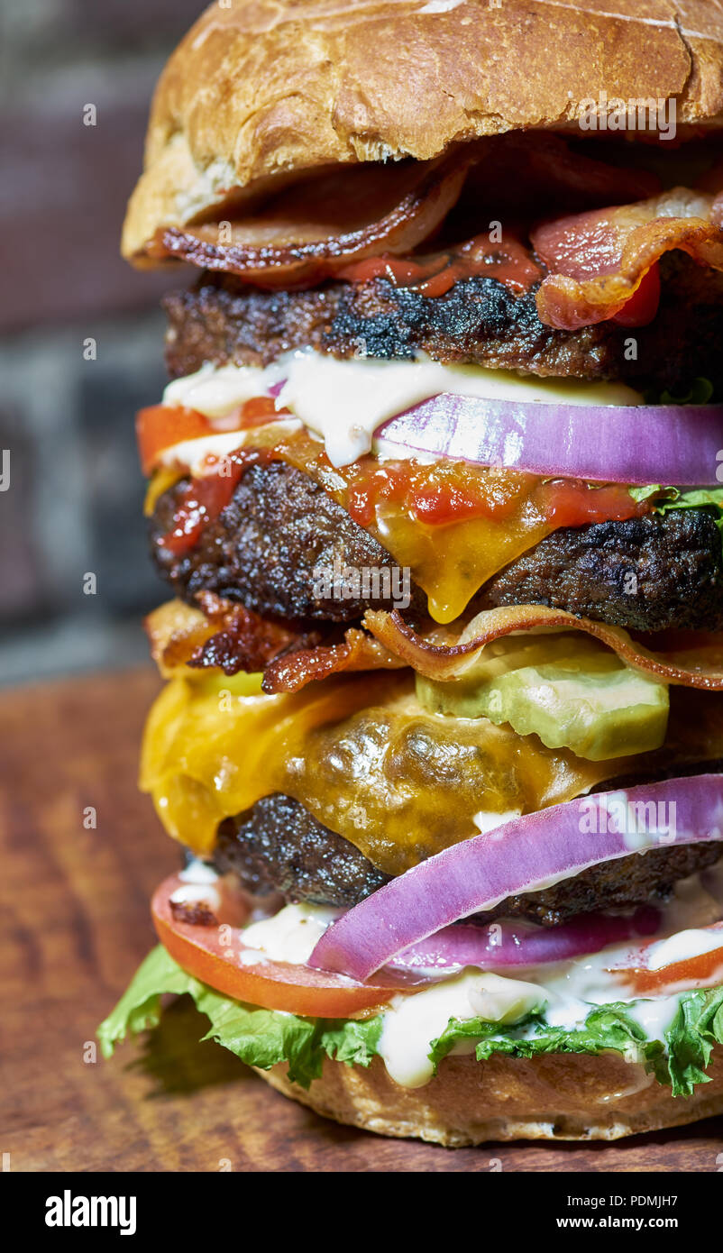 Food burger cheese giant hi-res stock photography and images - Alamy