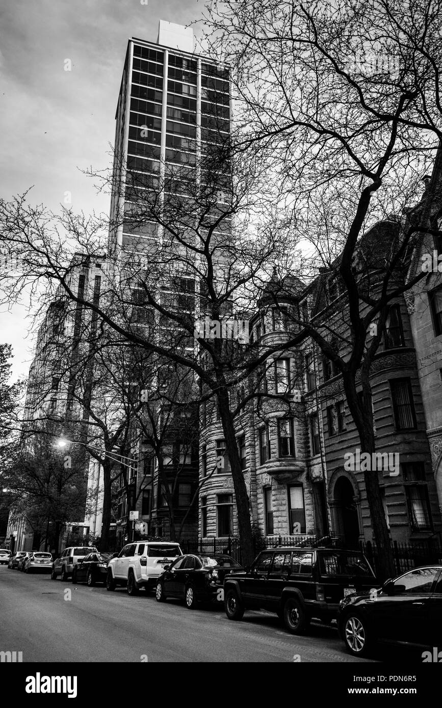 Gold coast chicago hi-res stock photography and images - Alamy