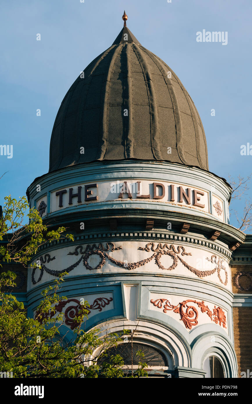 The Aldine, in Lincoln Park, Chicago, Illinois Stock Photo - Alamy