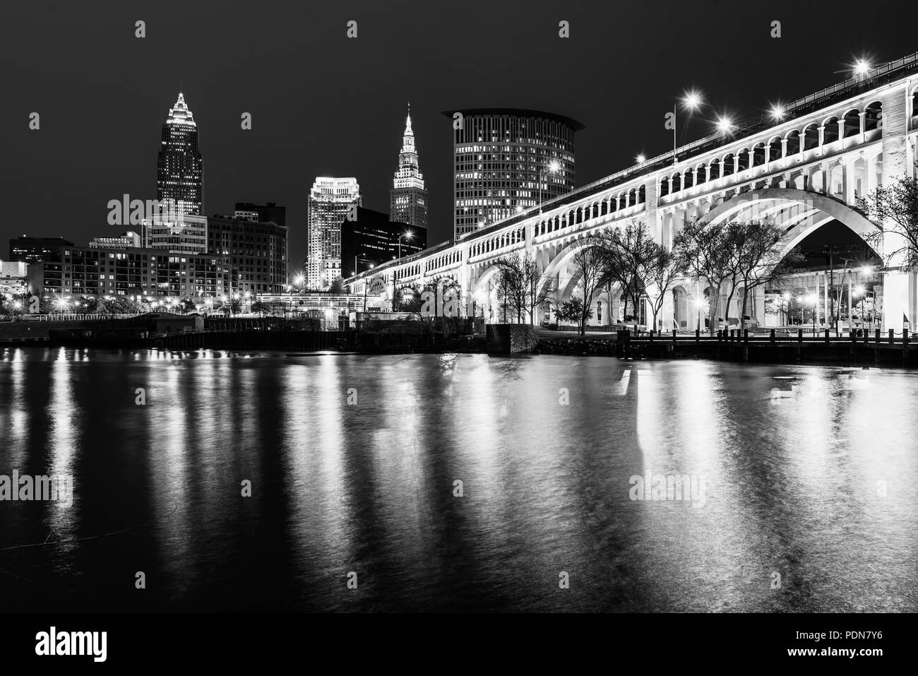 Cleveland ohio skyline at night hi-res stock photography and images - Alamy