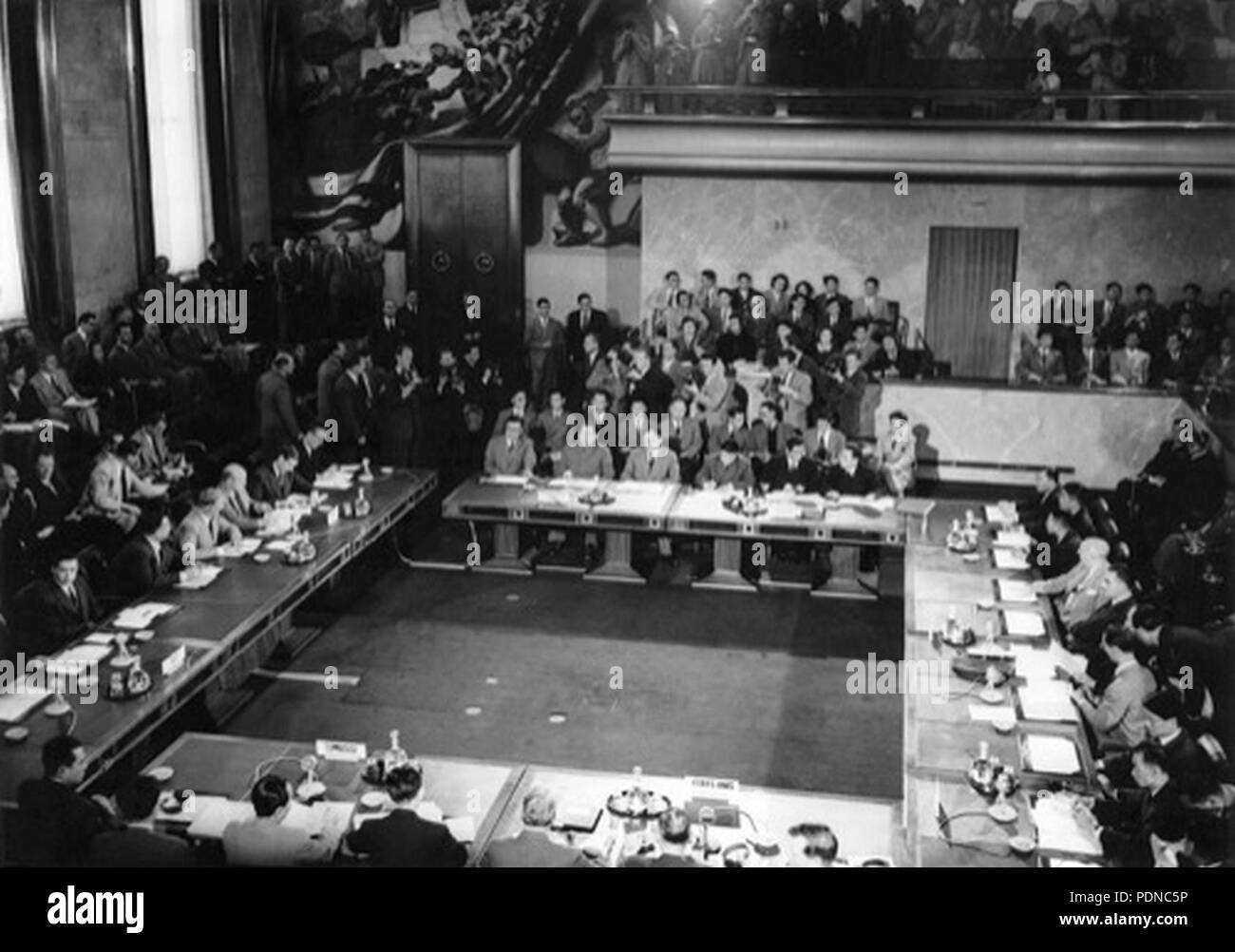 Conference of geneva Black and White Stock Photos & Images - Alamy