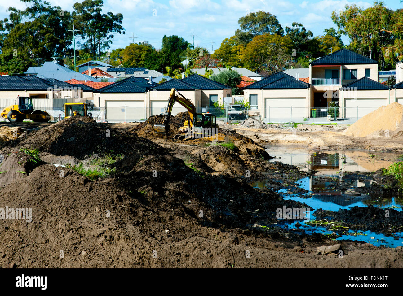 Suburb House Construction Stock Photo - Alamy