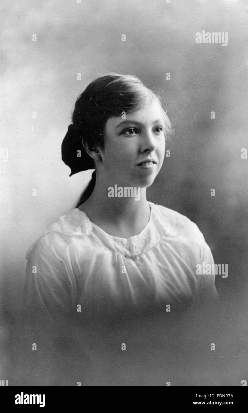 243 StateLibQld 1 179159 Annie Elizabeth Ledlie Stock Photo - Alamy